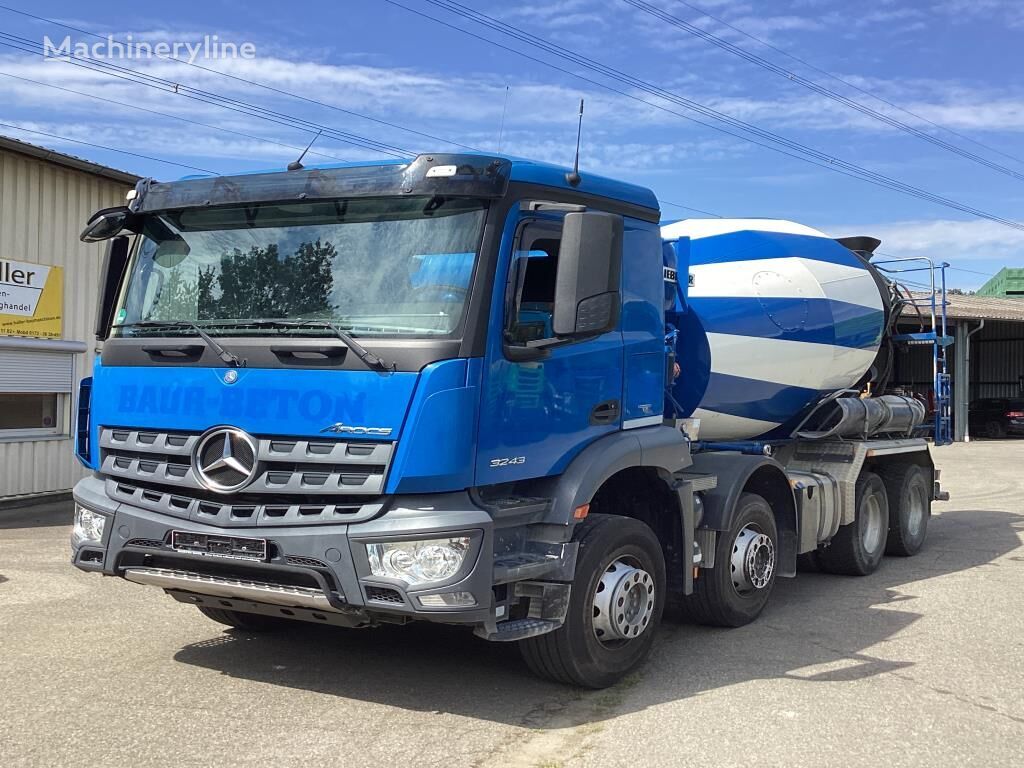 Liebherr na šasiji Mercedes-Benz Arocs 3243 kamion s mešalicom za beton