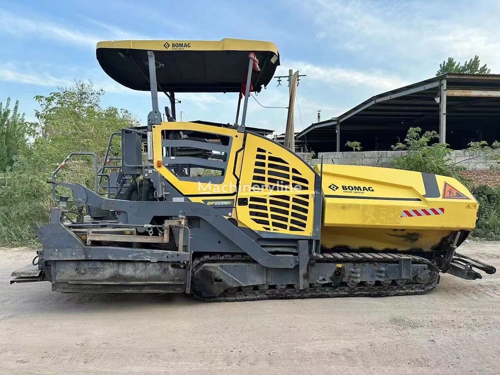 BOMAG BF800 asfaltni finišer guseničar