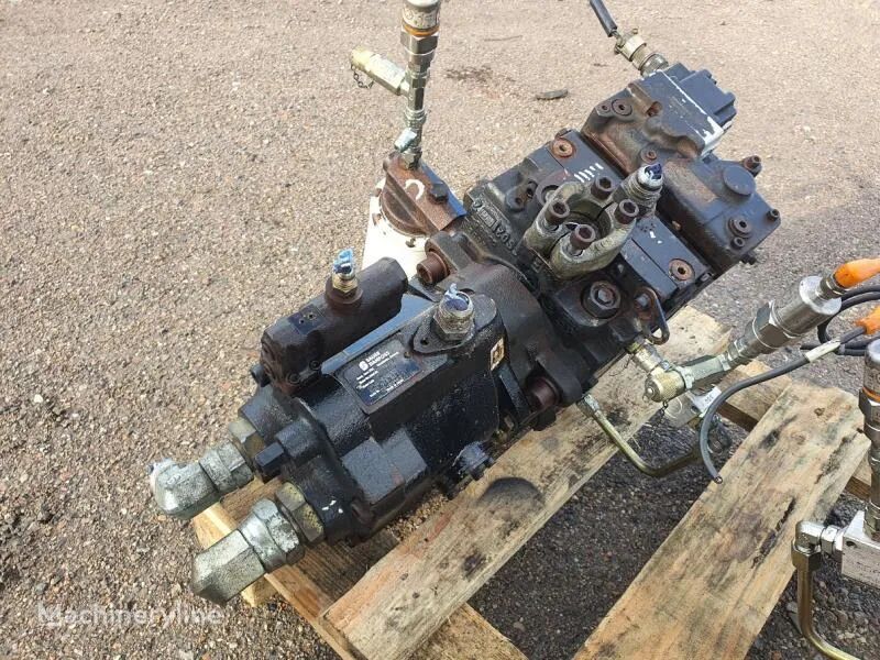 Pompa hidraulică 90L075-KA5CD60 second-hand hidraulična pumpa za 90L075 KA5CD60 građevinske mašine