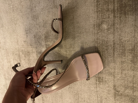 Zara nude sandale