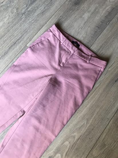 Pantalone nikad nosene