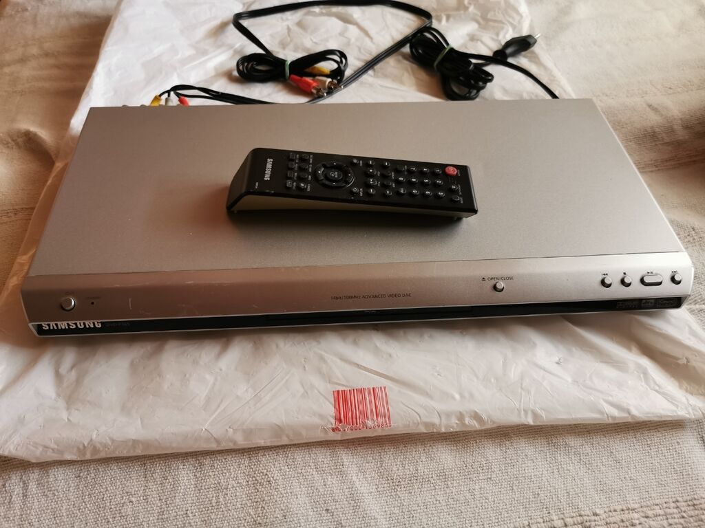 Povoljno Dvd player Samsung D365, koristen vrlo malo, ispravan 100%