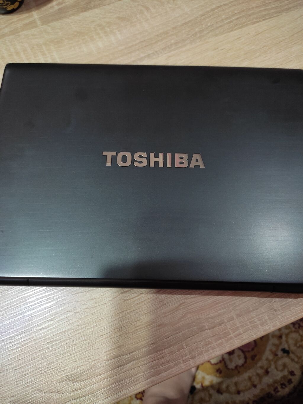 Toshiba lap top, adapter original njegov nije asus-ov je ali radi na