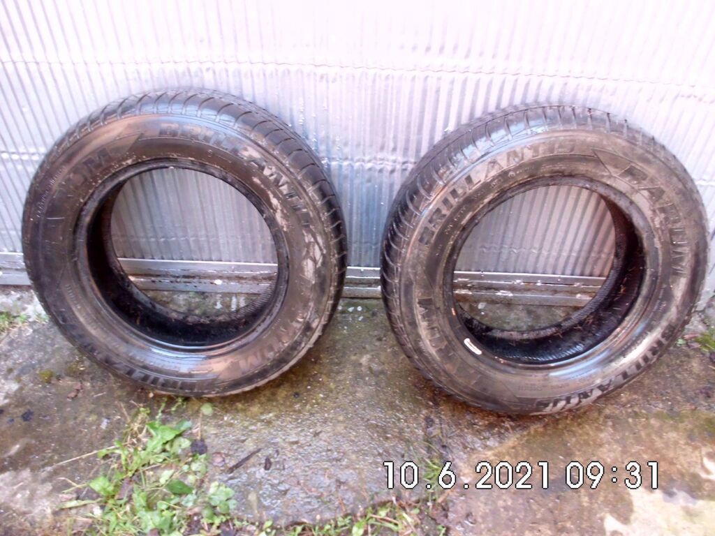 Prodajem 2 letnje gume 175/70 R13