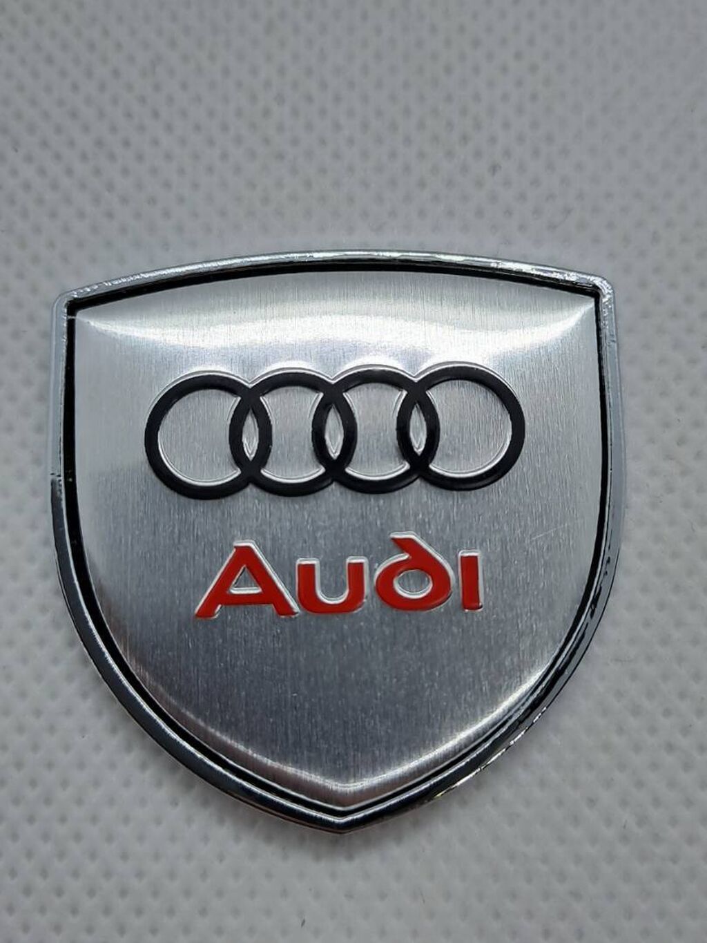 Samolepljivi metalnI stiker za automobil - AUDI MetalnI stiker za