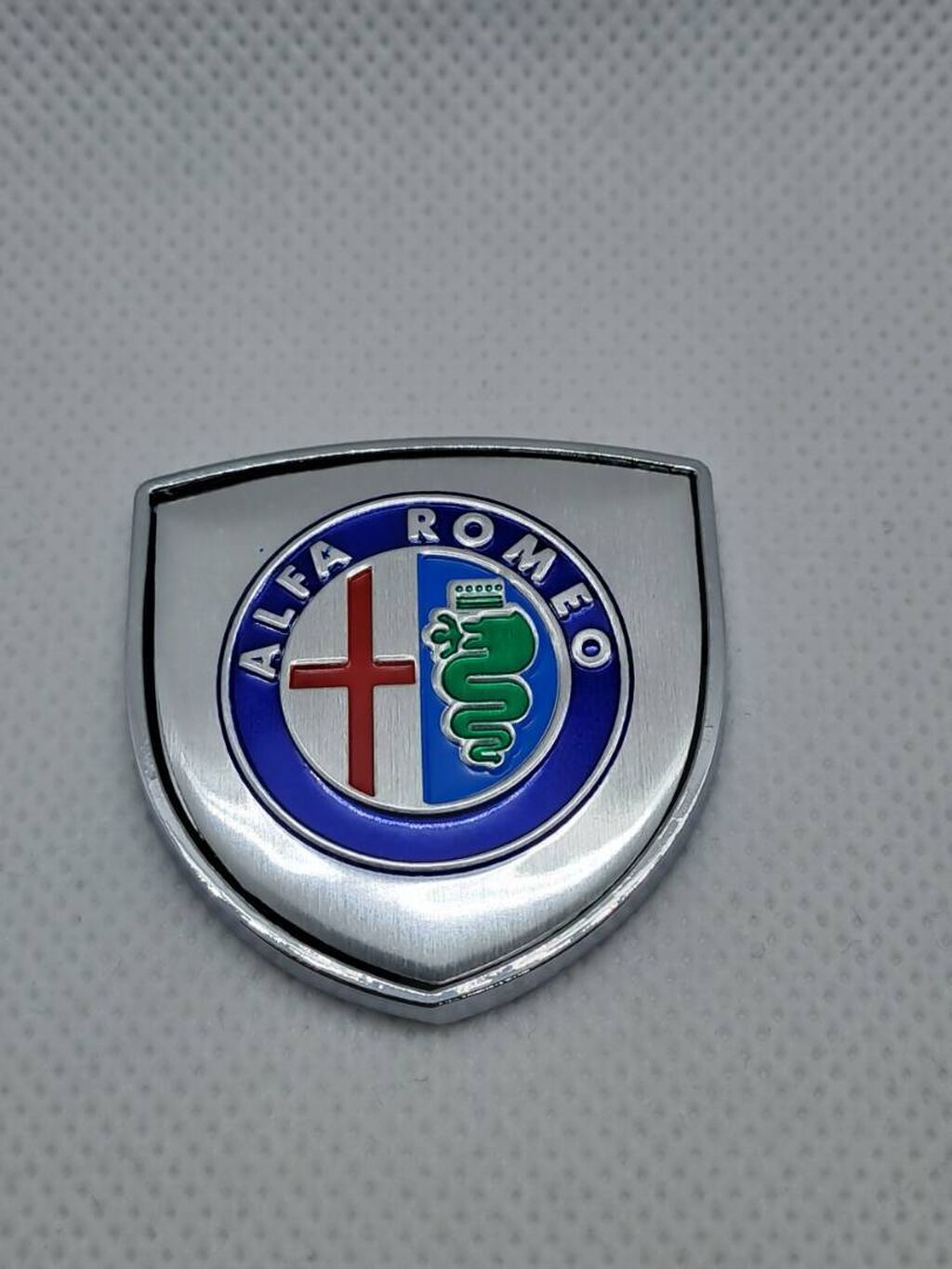 Samolepljivi metalnI stiker za automobil - ALFA ROMEO MetalnI stiker