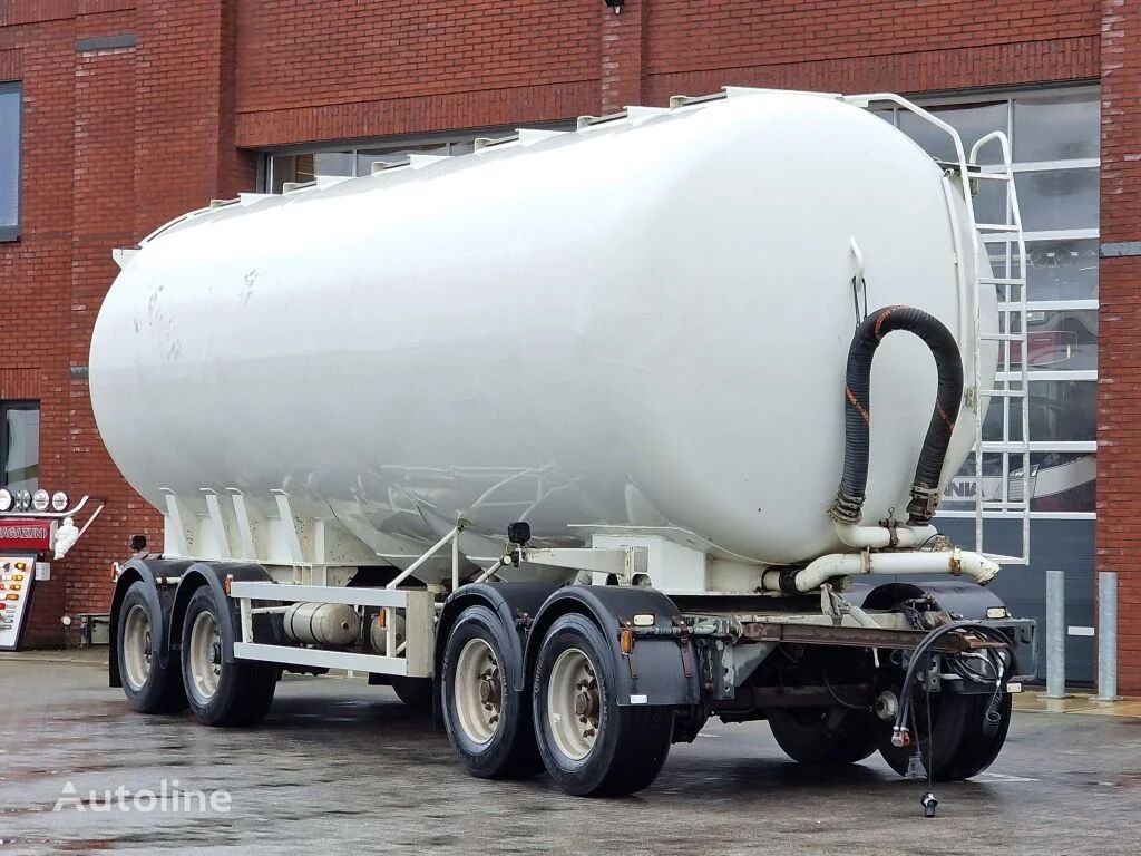 Jilko Silo 4 axle BPW - 42.000 L - 6 compartments - Type: 12002 cisterna silos