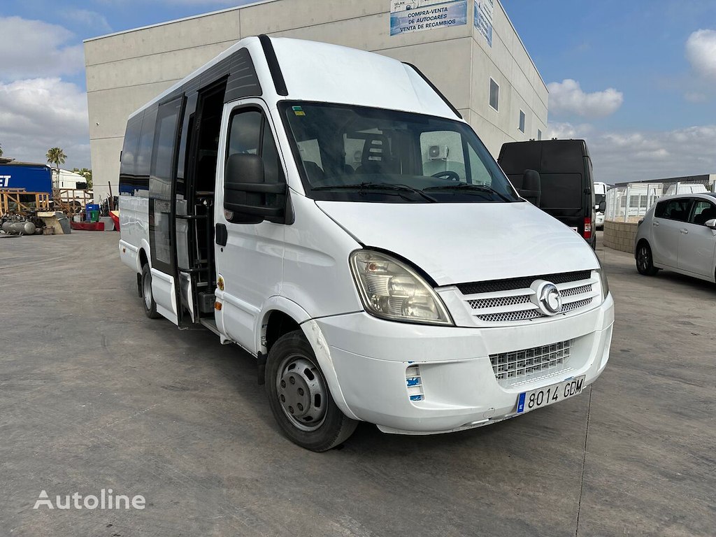 IVECO DAYLI 50C17 putnički minibus