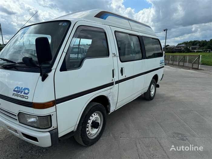 Isuzu FARGO WAGON putnički minibus