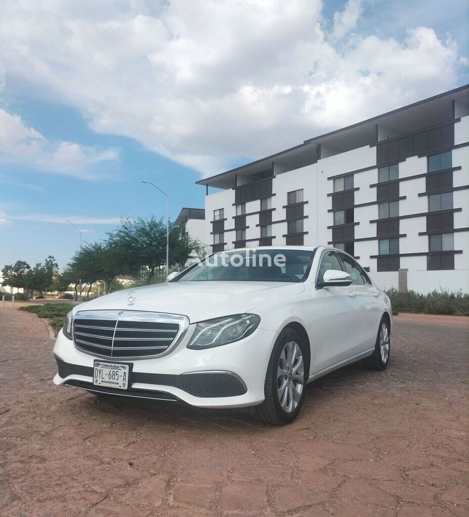 Mercedes-Benz 2.0 200 Exclusive At sedan