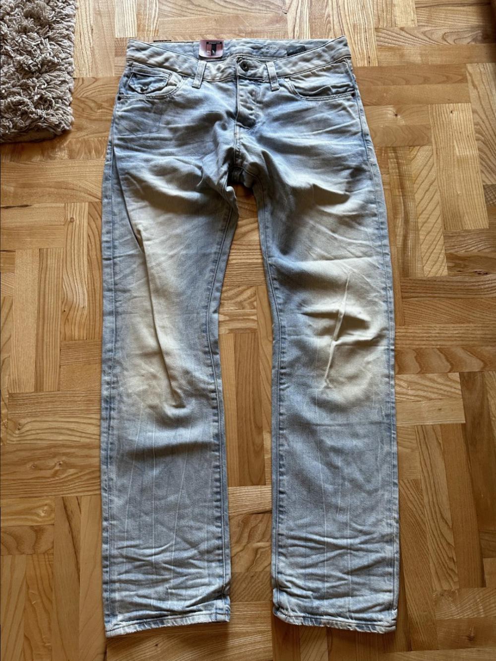 Muske farmerke G star Raw morris low straight novo