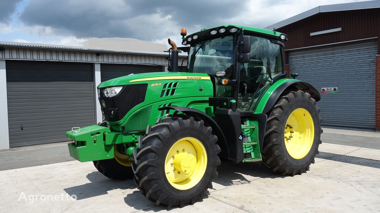 John Deere 6135 R traktor točkaš