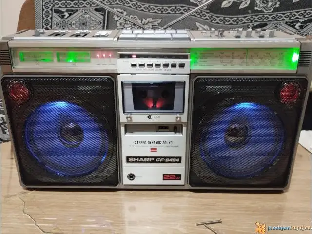 Sharp GF-9494 BoomBox 1980