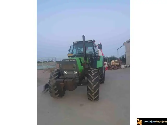 Deutz fahr traktor