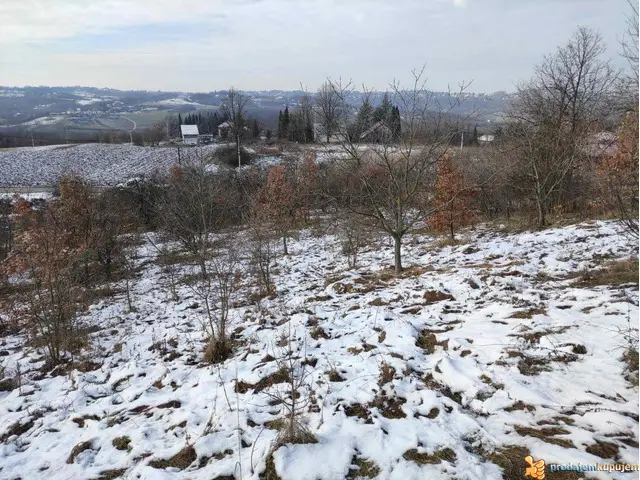 Prodajem plac u Vrčinu