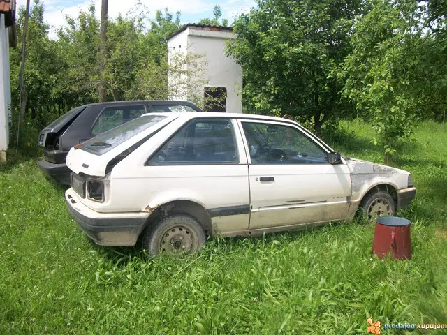 Mazda 323 delovi