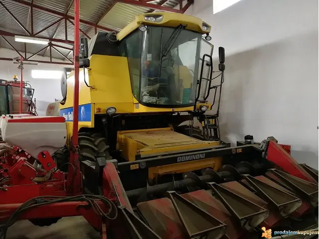 KOMBAJN NEW HOLLAND TC5070