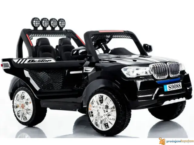 BMW X5 Style Off-Road auto za decu na akumulator 12V dvosed