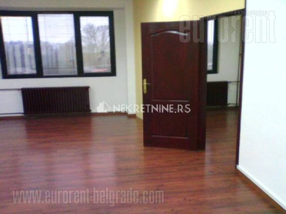 #29745, Izdavanje, P.P., AUTOKOMANDA, 750 EUR