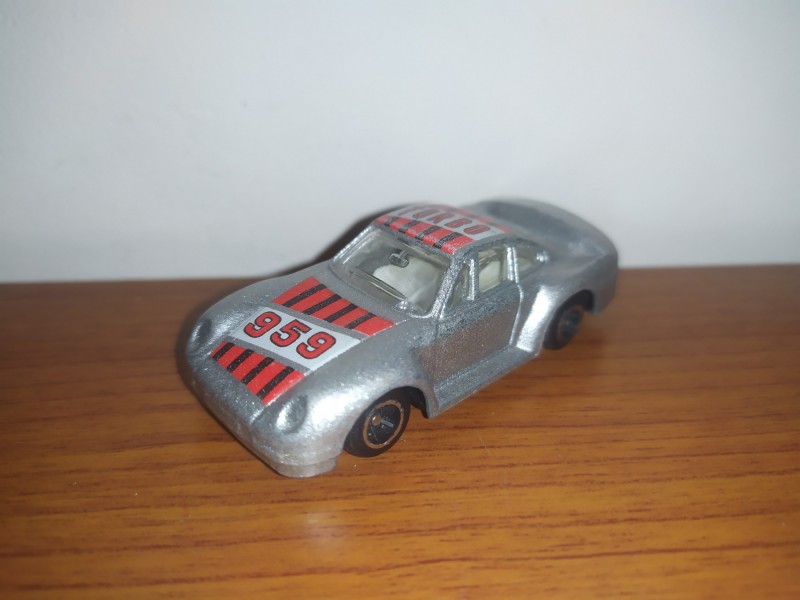 Porsche 959 1/64