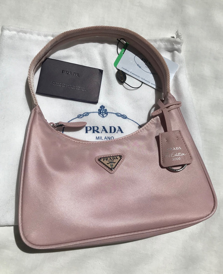 Prada torba Nylon Re-Edition