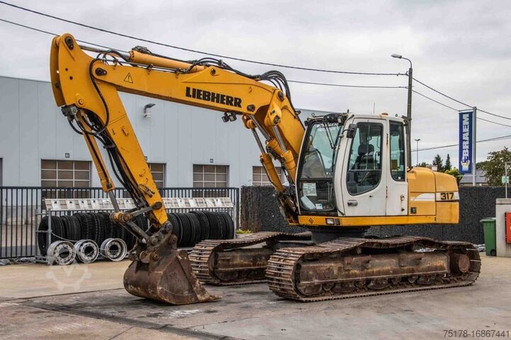 Bager za puzanje
LIEBHERR R317- 6654 H