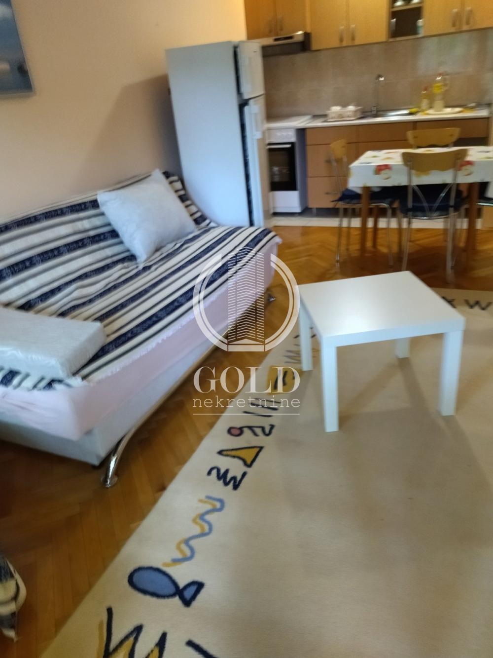 Kolo srpskih sestara, Stan za izdavanje, 32m2, 350€