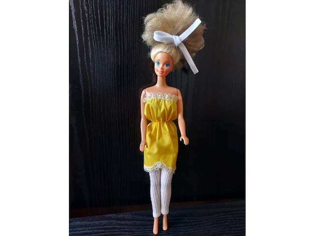 BARBIE  Mattel 1976 god.