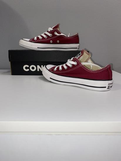 Nove starke Converse, br 37