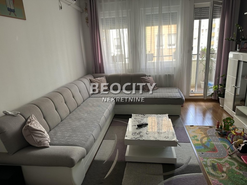 Novi Sad, Rotkvarija, *KRALJEV PARK*, 3. 5, 75m2, 225000EUR