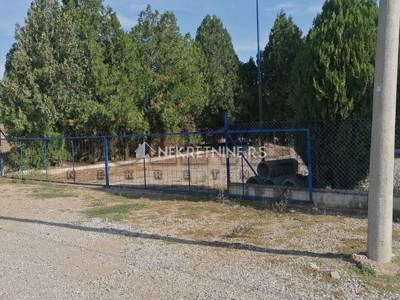 Izdaje se plac na Čamurlijskom putu, 600m2