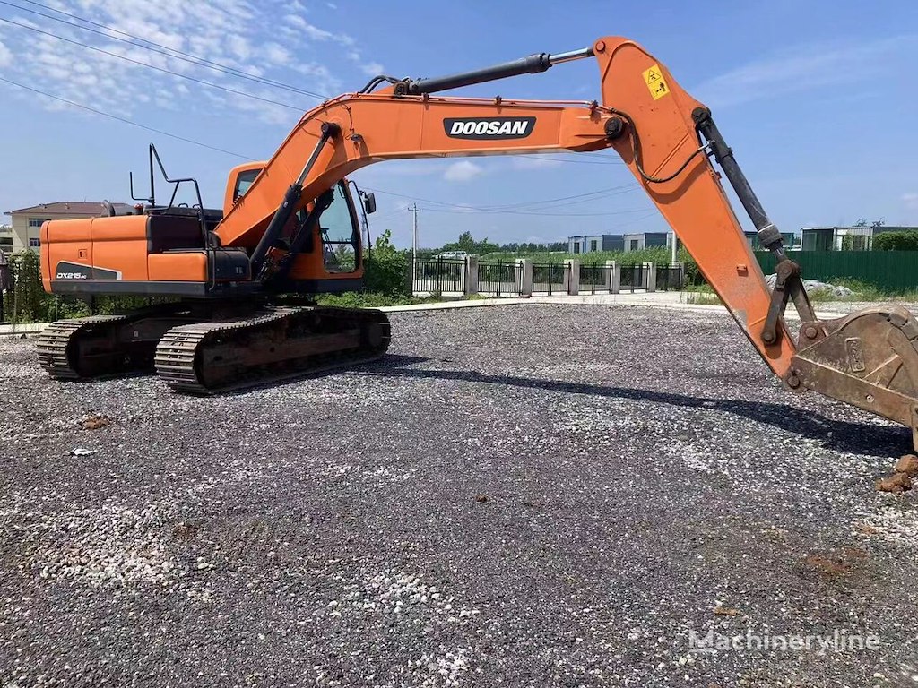 Doosan DX215 bager guseničar