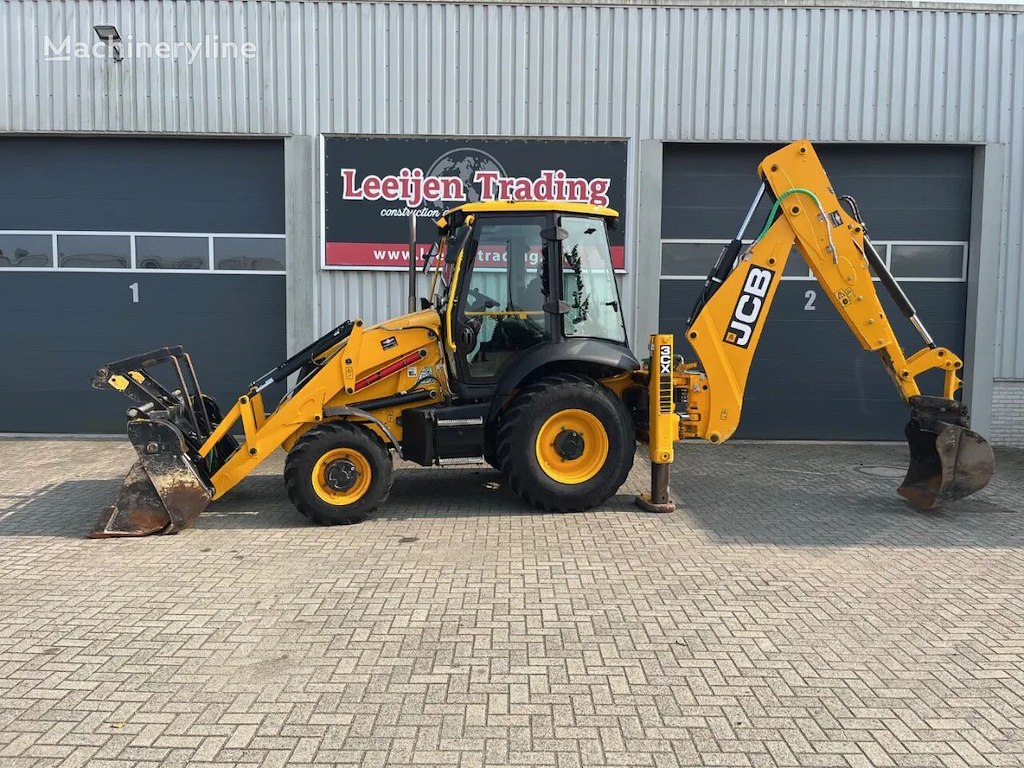 JCB 3CX PLUS Backhoeloader, teleboom, hammerlines, 2.733 Hrs, 2021 Y bager-utovarivač