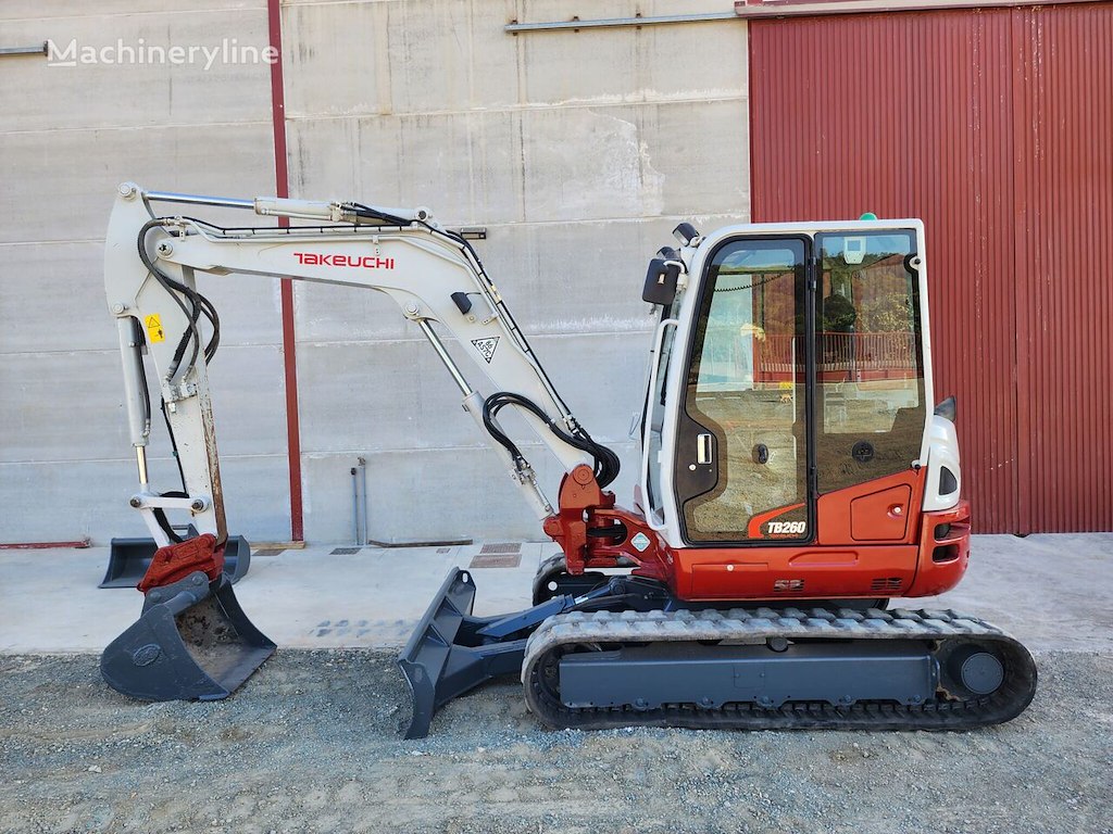 Takeuchi TB260 mini bager