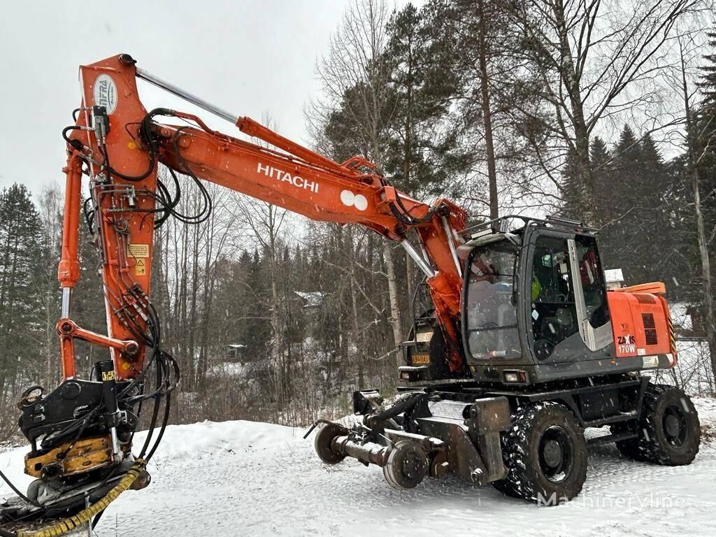 Hitachi ZX 170W-3 ratavarustuksella bager na šinama