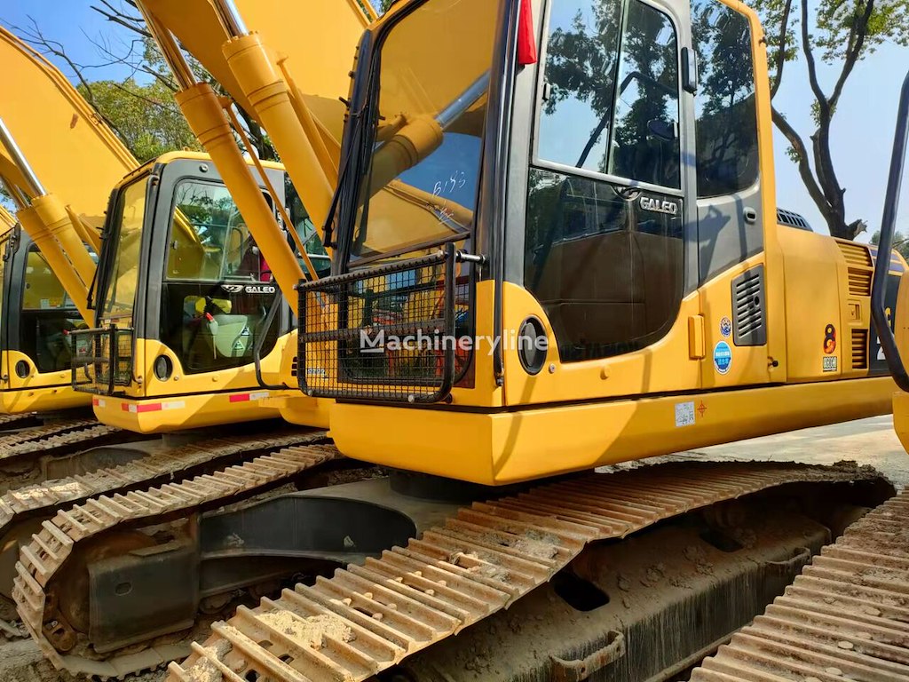 Komatsu pc200-8 bager guseničar