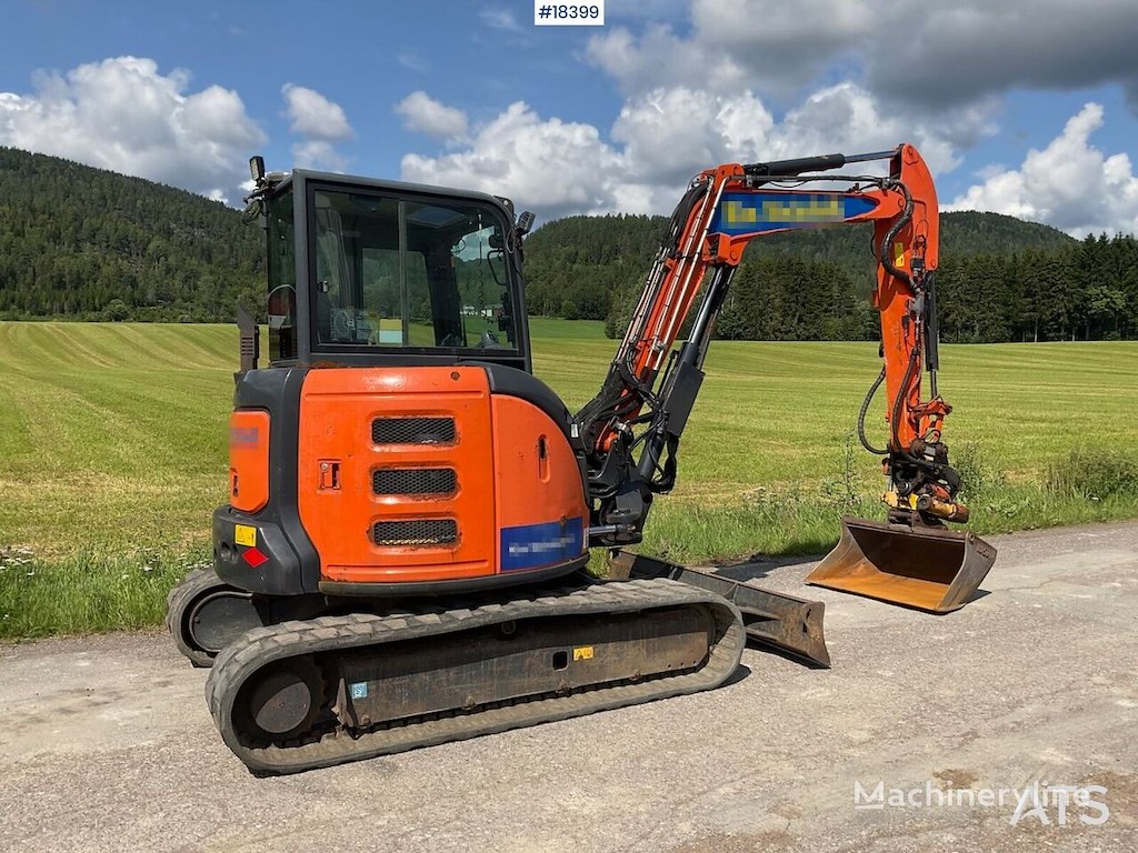 Hitachi ZX55U-5A w mini bager