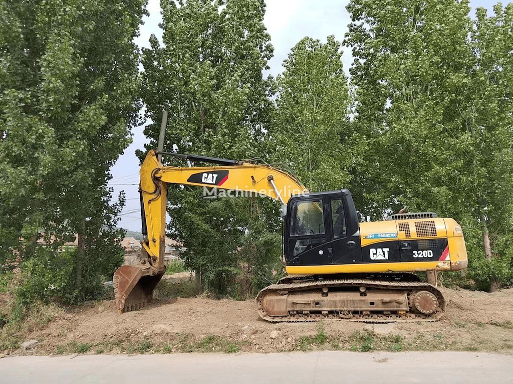 Caterpillar 320D2 bager guseničar