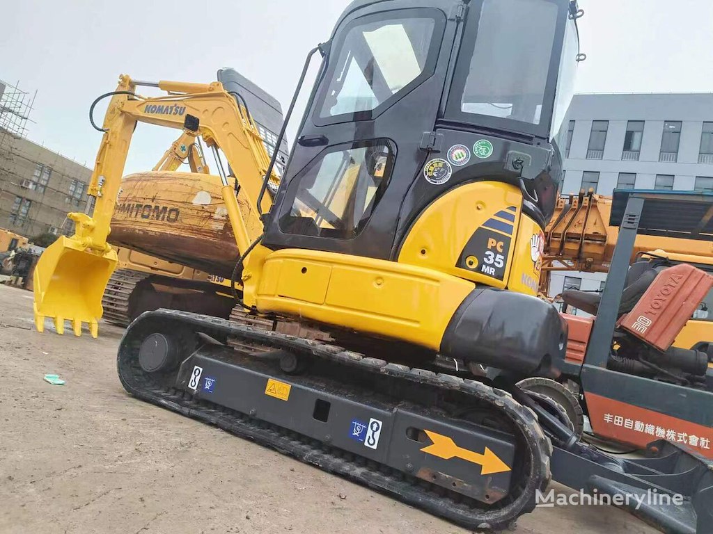 Komatsu PC35MR-2. with cab mini bager