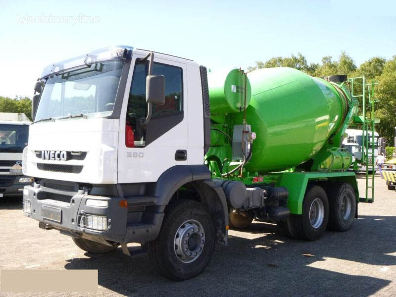 IVECO 380 kamion s mešalicom za beton