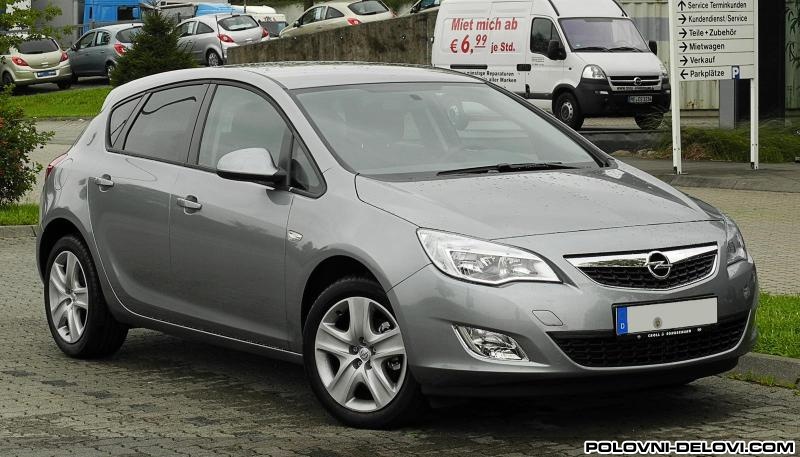 Opel Astra Kompletan Auto U Delovima