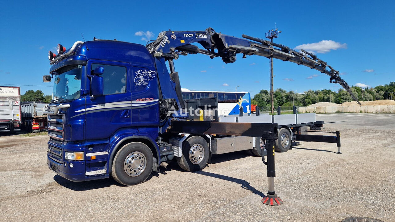 Scania R620 8X2*6 FASSI F800BXP26 + JIB kamion s ravnom platformom