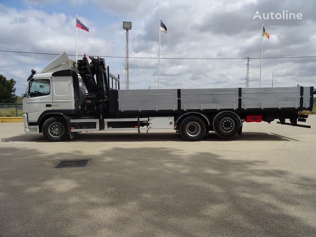 Volvo FM 370 kamion s ravnom platformom