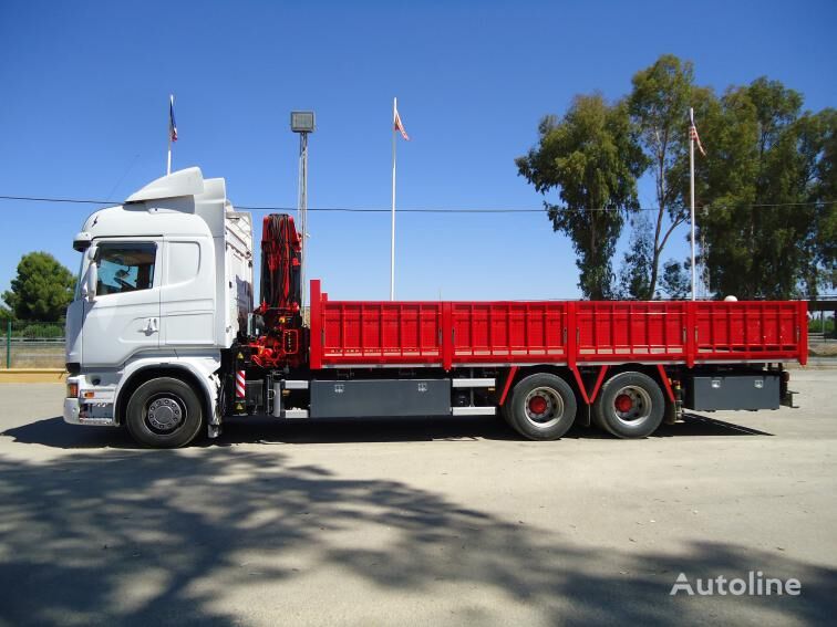 Scania R 730 kamion s ravnom platformom