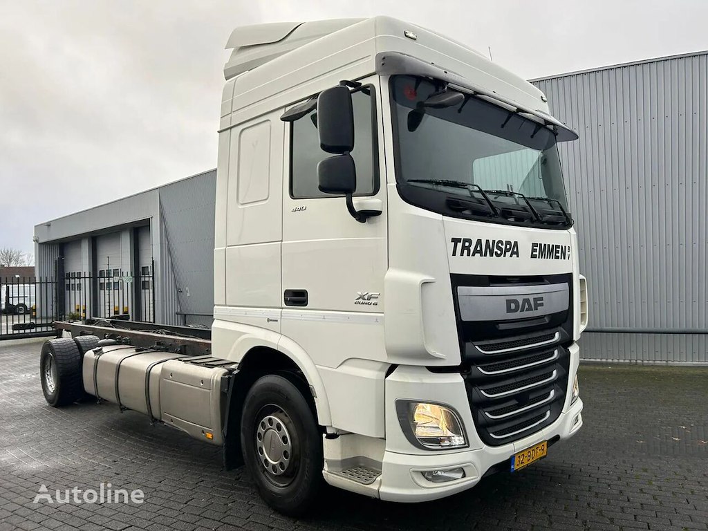 DAF XF 440 FA CHASSIS 4X2 kamion s ravnom platformom