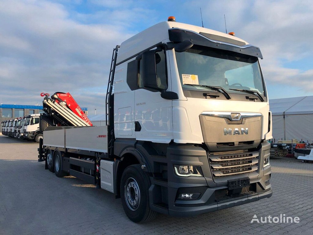 Novi MAN TGX 26.520 kamion s ravnom platformom