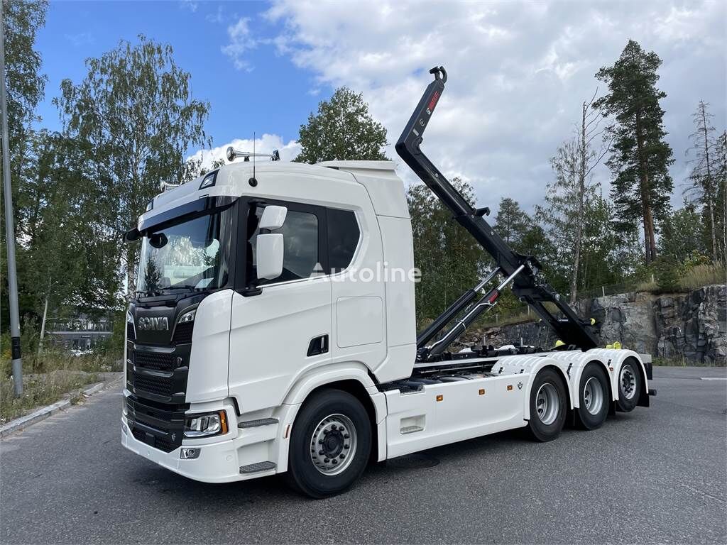 Scania R590 8x4 kamion rol kiper