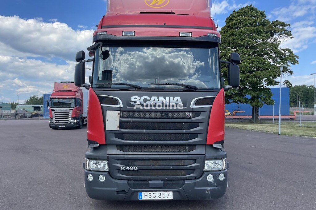 Prodaje se Scania R490 kamion hladnjače na aukciji