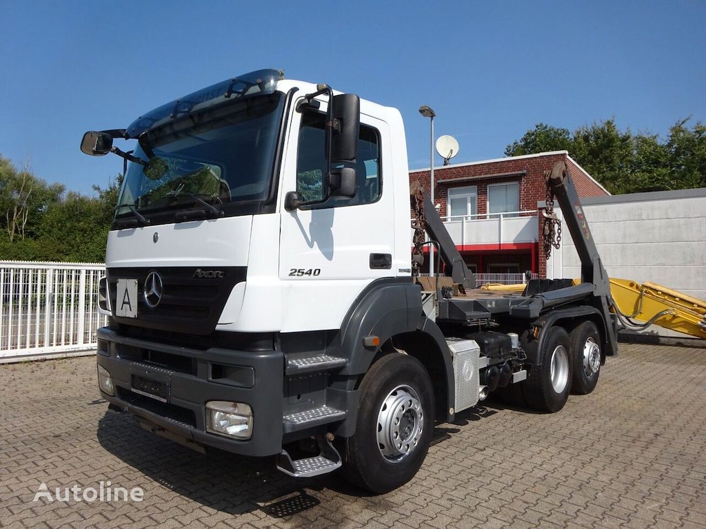 Mercedes-Benz Axor 2540 kamion autopodizač kontejnera