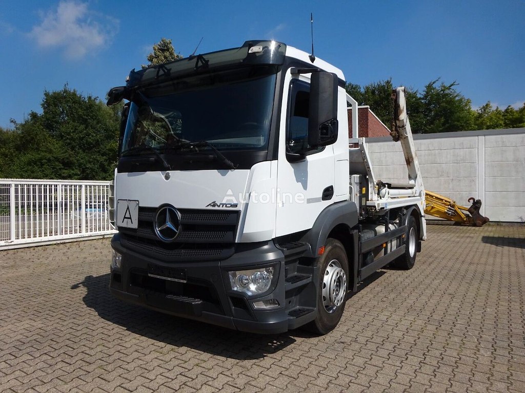 Mercedes-Benz Arocs 1836 kamion autopodizač kontejnera